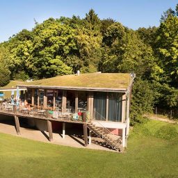 Badestausee Forchtenstein am Rande des Rosaliengebirges