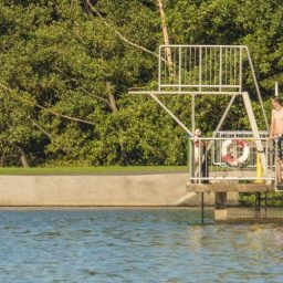 Badestausee Forchtenstein am Rande des Rosaliengebirges
