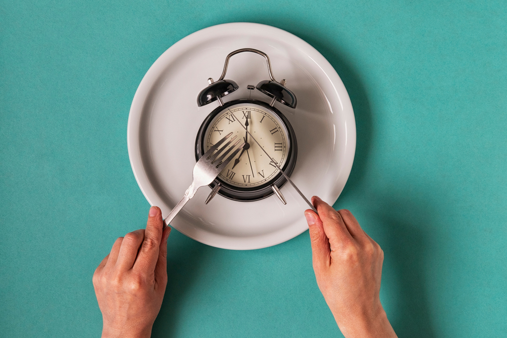 Essen in begrenzten Zeitfenstern hilft beim Abnehmen, Diätersatz